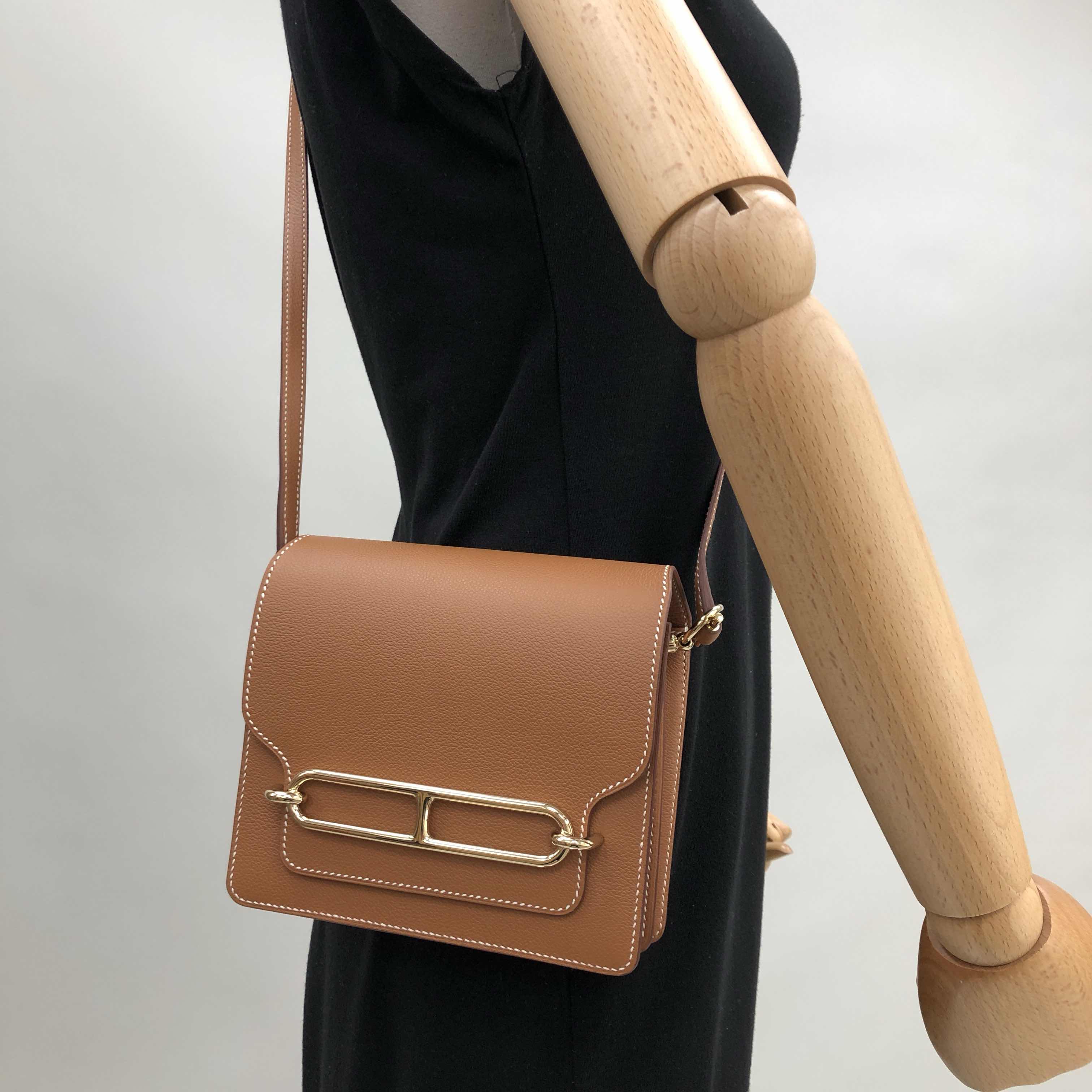 NEW HERMES BAGS ROULIS MINI 37 SHOULDER BAG/CROSSBODY BAG GOLD NEW HERMES BAGS ROULIS MINI 37 SHOULDER BAG/CROSSBODY BAG GOLD
