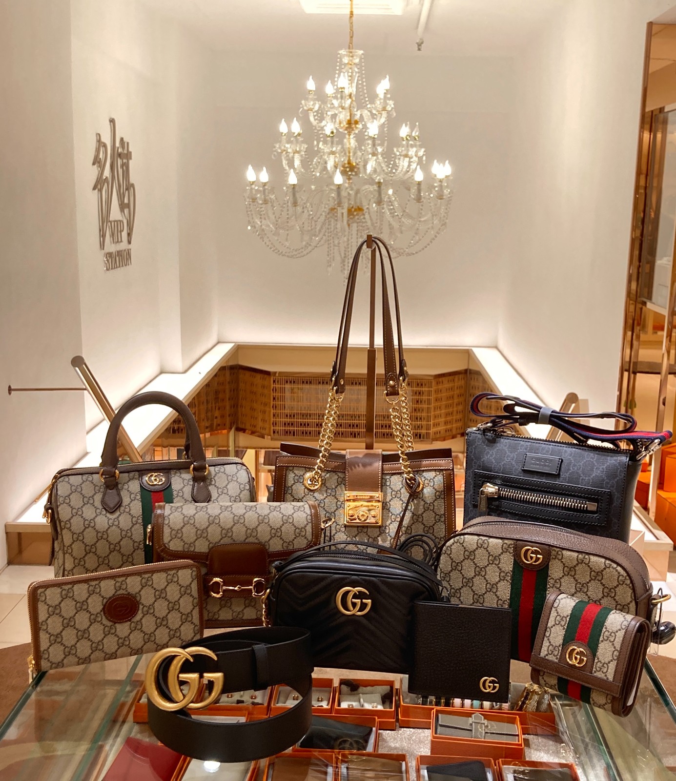 書寫愛意，父親節特選 為父親獻上最佳：GUCCI、PRADA、BV及Ferragamo專屬優惠